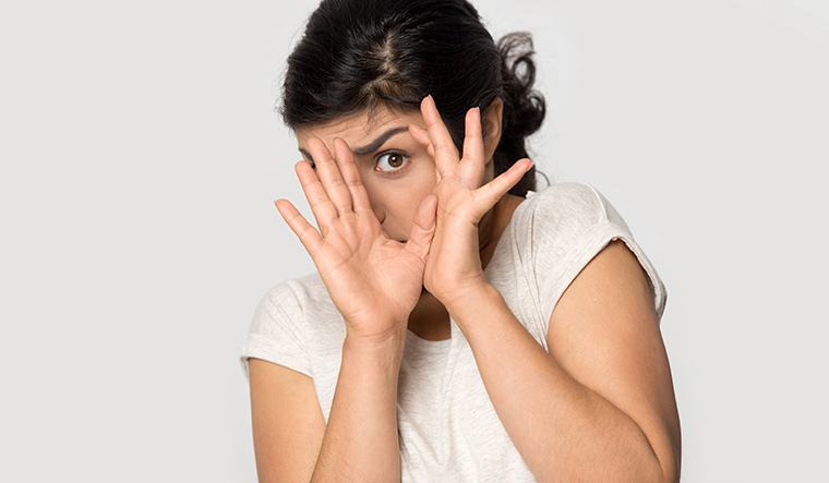 Close your eyes while watching horror movies? Scientists have a clue ...